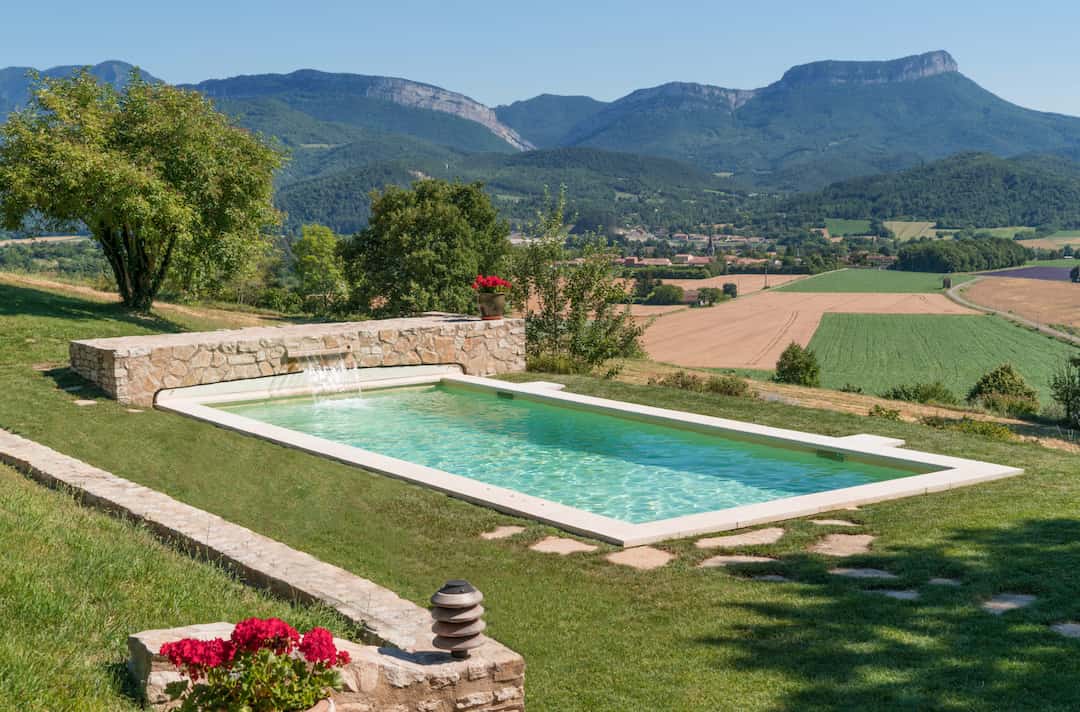 Taille et dimension d’une piscine standard